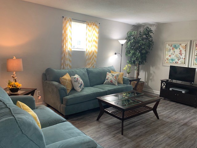 The Onyx at 3211 Apartments